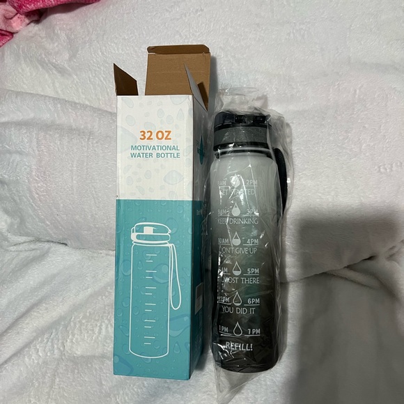 Other | New 32 Oz Tritan Plastic Motivational Water Bottle White To ...